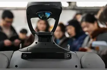 宇树过会，王兴兴身家或超140亿_凤凰网